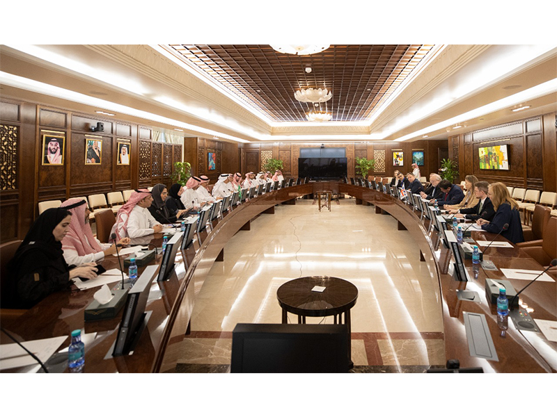 Ministry of Education | Minister of Education Participates in Round ...